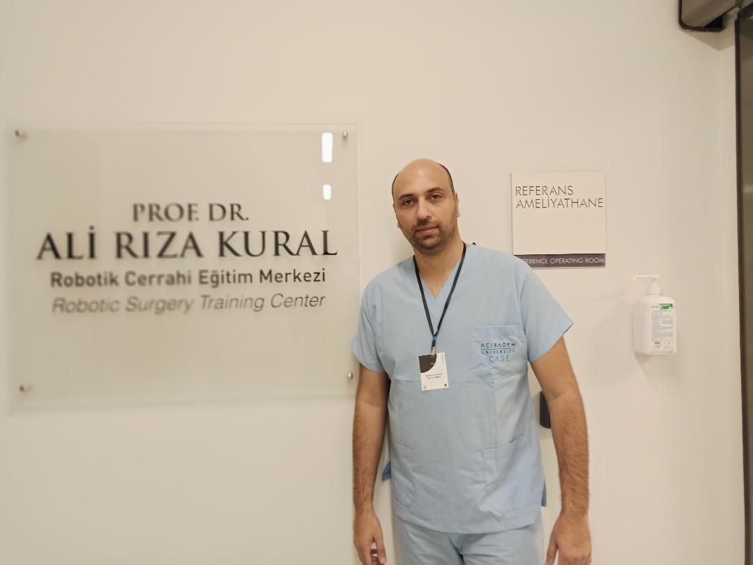 O Ορθοπεδικός Χειρουργός Μιχαήλ Θεόδωρος συμμετείχε ως εκπαιδευτής στο ...